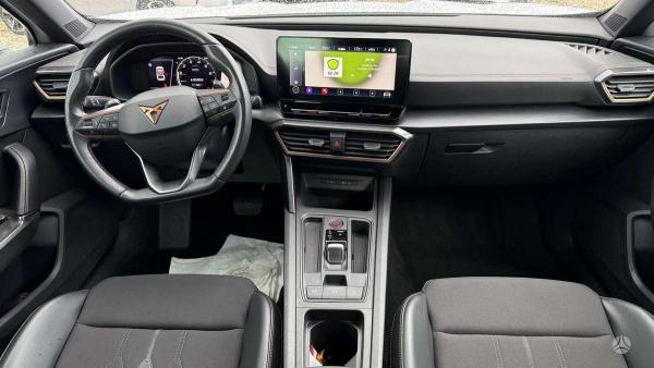 White Cupra Formentor 2023 in Vilnius, with an engine capacity of 1.50 L and mileage of 107 thousand km for 18634 €, photo 10 on AUTOMOTO.COM.LV