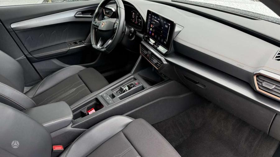 White Cupra Formentor 2023 in Vilnius, with an engine capacity of 1.50 L and mileage of 107 thousand km for 18634 €, photo 12 on AUTOMOTO.COM.LV
