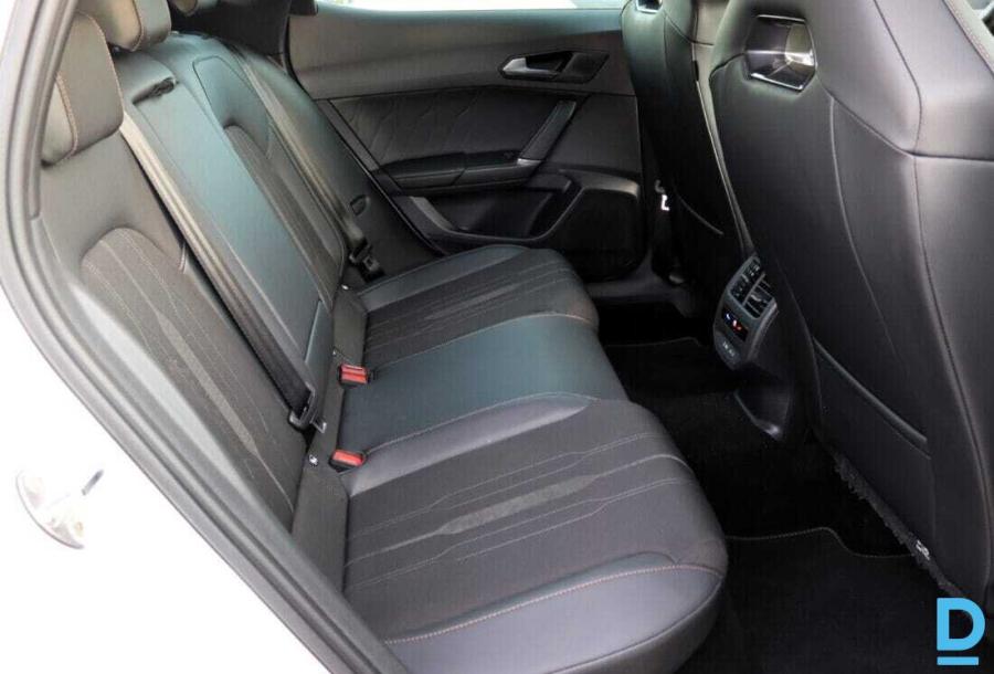Balts Cupra Formentor 2024 Rīga, ar dzinēja tilpumu 2.00 L un nobraukumu 45 tūkst. km par 33490 €, foto 9 vietnē AUTOMOTO.COM.LV