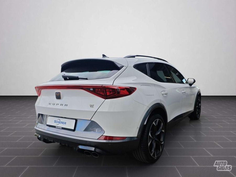 White Cupra Formentor 2024 in Kaunas, with an engine capacity of 2.00 L and mileage of 11 thousand km for 33197 €, photo 2 on AUTOMOTO.COM.LV