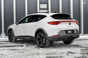 Balts Cupra Formentor 2024 Viļņa, ar dzinēja tilpumu 1.50 L un nobraukumu 22 tūkst. km par 26500 €, foto 3 vietnē AUTOMOTO.COM.LV