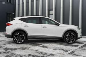 Balts Cupra Formentor 2024 Viļņa, ar dzinēja tilpumu 1.50 L un nobraukumu 22 tūkst. km par 26500 €, foto 7 vietnē AUTOMOTO.COM.LV