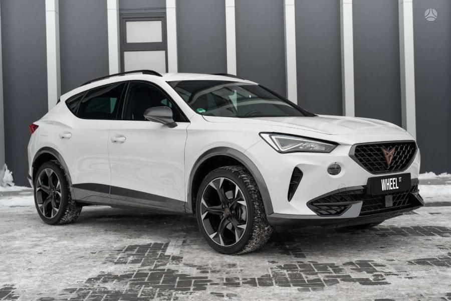 Balts Cupra Formentor 2024 Viļņa, ar dzinēja tilpumu 1.50 L un nobraukumu 22 tūkst. km par 26500 €, foto 8 vietnē AUTOMOTO.COM.LV