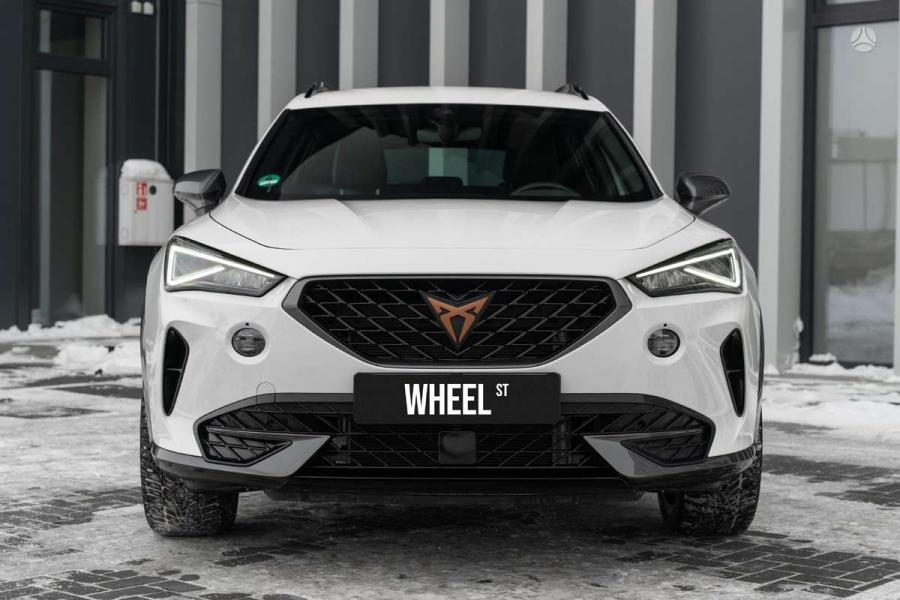 Balts Cupra Formentor 2024 Viļņa, ar dzinēja tilpumu 1.50 L un nobraukumu 22 tūkst. km par 26500 €, foto 9 vietnē AUTOMOTO.COM.LV