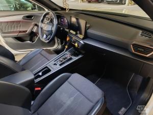 White Cupra Formentor 2024 in Vilnius, with an engine capacity of 1.50 L and mileage of 24 thousand km for 28000 €, photo 14 on AUTOMOTO.COM.LV