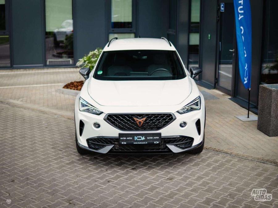 White Cupra Formentor 2024 in Marijampole, with an engine capacity of 1.50 L and mileage of 23 thousand km for 25750 €, photo 3 on AUTOMOTO.COM.LV