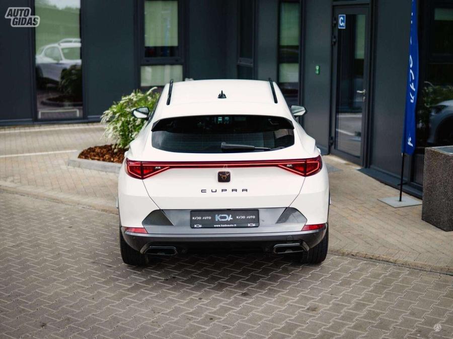 White Cupra Formentor 2024 in Marijampole, with an engine capacity of 1.50 L and mileage of 23 thousand km for 25750 €, photo 12 on AUTOMOTO.COM.LV