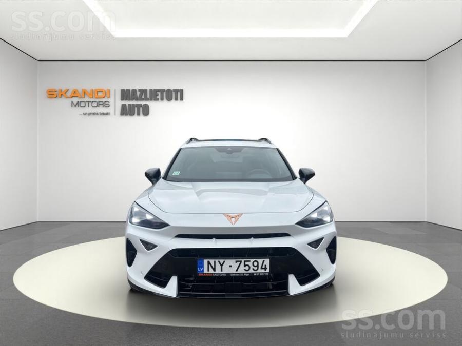 Balts Cupra Formentor 2024 Rīga, ar dzinēja tilpumu 2.00 L un nobraukumu 12 tūkst. km par 33990 €, foto 3 vietnē AUTOMOTO.COM.LV