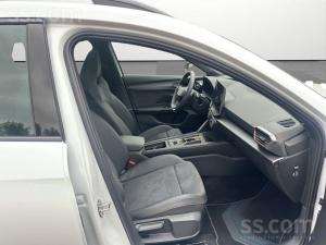Balts Cupra Formentor 2024 Rīga, ar dzinēja tilpumu 2.00 L un nobraukumu 12 tūkst. km par 33990 €, foto 18 vietnē AUTOMOTO.COM.LV