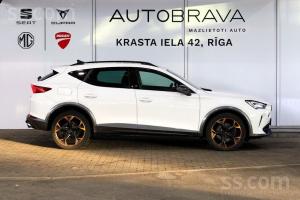 Balts Cupra Formentor 2024 Rīga, ar dzinēja tilpumu 2.00 L un nobraukumu 45 tūkst. km par 31490 €, foto 6 vietnē AUTOMOTO.COM.LV