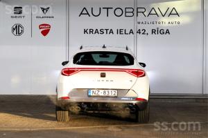 Balts Cupra Formentor 2024 Rīga, ar dzinēja tilpumu 2.00 L un nobraukumu 45 tūkst. km par 31490 €, foto 8 vietnē AUTOMOTO.COM.LV