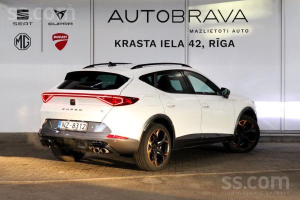 Balts Cupra Formentor 2024 Rīga, ar dzinēja tilpumu 2.00 L un nobraukumu 45 tūkst. km par 30990 €, foto 8 vietnē AUTOMOTO.COM.LV