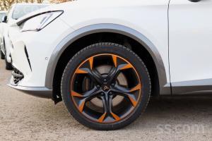 Balts Cupra Formentor 2024 Rīga, ar dzinēja tilpumu 2.00 L un nobraukumu 45 tūkst. km par 31490 €, foto 36 vietnē AUTOMOTO.COM.LV