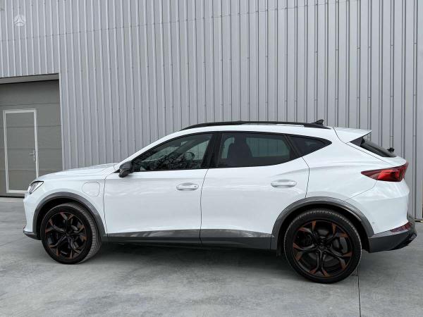 Белый Cupra Formentor 2024 в Каунас, объемом двигателя 1.40 л и пробегом 52 тыс. км за 21300 €, фото 8 на AUTOMOTO.COM.LV