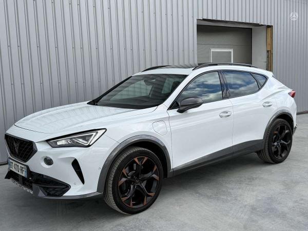 Белый Cupra Formentor 2024 в Каунас, объемом двигателя 1.40 л и пробегом 52 тыс. км за 21300 €, фото 9 на AUTOMOTO.COM.LV