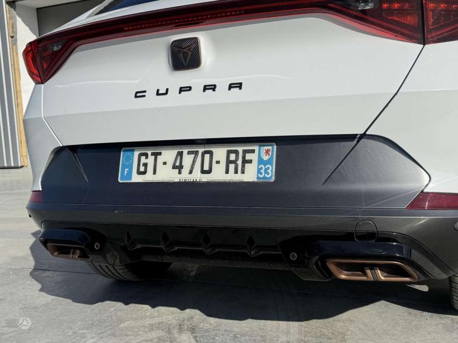 White Cupra Formentor 2024 in Kaunas, with an engine capacity of 1.40 L and mileage of 52 thousand km for 21300 €, photo 13 on AUTOMOTO.COM.LV