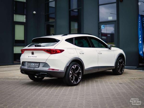 Balts Cupra Formentor 2024 Kauņa, ar dzinēja tilpumu 1.50 L un nobraukumu 23 tūkst. km par 24450 €, foto 8 vietnē AUTOMOTO.COM.LV