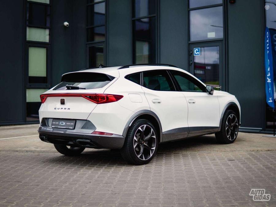 Balts Cupra Formentor 2024 Kauņa, ar dzinēja tilpumu 1.50 L un nobraukumu 23 tūkst. km par 24450 €, foto 9 vietnē AUTOMOTO.COM.LV