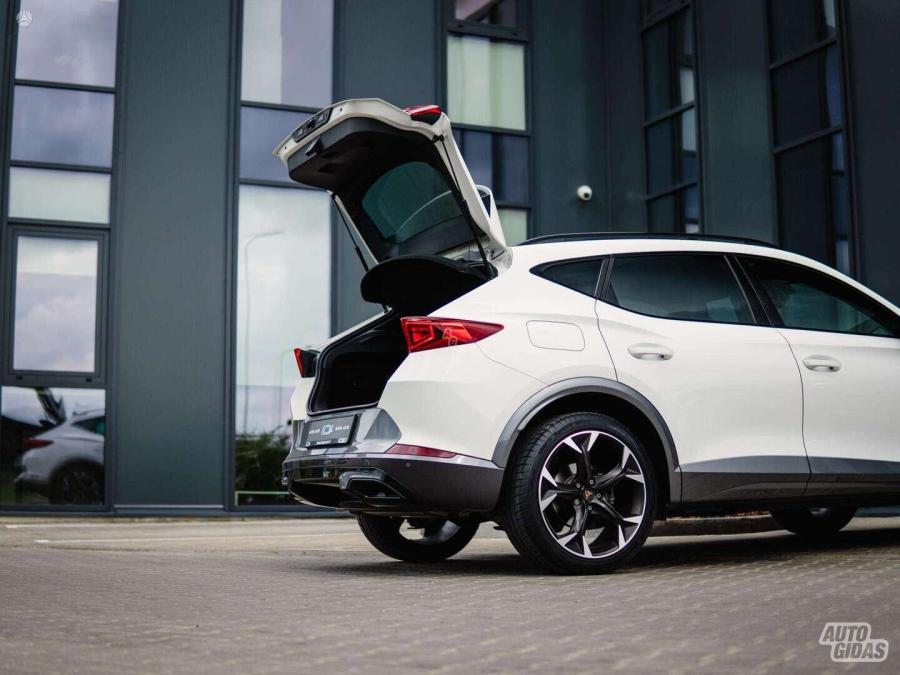 Balts Cupra Formentor 2024 Kauņa, ar dzinēja tilpumu 1.50 L un nobraukumu 23 tūkst. km par 24450 €, foto 14 vietnē AUTOMOTO.COM.LV