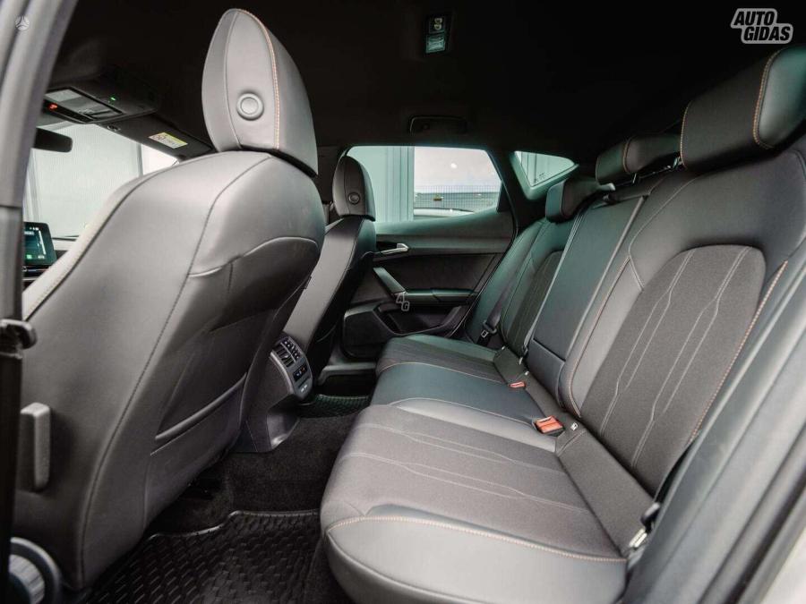 Balts Cupra Formentor 2024 Kauņa, ar dzinēja tilpumu 1.50 L un nobraukumu 23 tūkst. km par 24450 €, foto 31 vietnē AUTOMOTO.COM.LV
