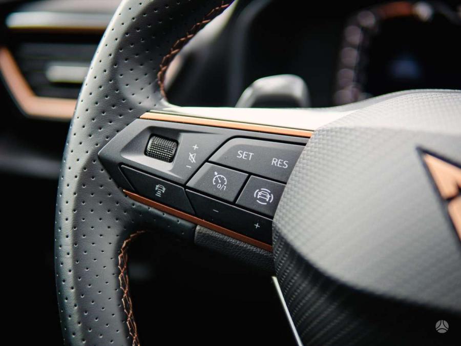Белый Cupra Formentor 2024 в Каунас, объемом двигателя 1.50 л и пробегом 23 тыс. км за 24450 €, фото 26 на AUTOMOTO.COM.LV