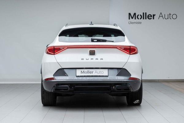 Balts Cupra Formentor 2024 Peetri, ar dzinēja tilpumu 2.00 L un nobraukumu 154 tūkst. km par 24950 €, foto 7 vietnē AUTOMOTO.COM.LV