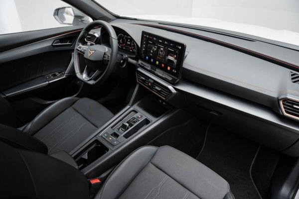Balts Cupra Formentor 2024 Peetri, ar dzinēja tilpumu 2.00 L un nobraukumu 154 tūkst. km par 24950 €, foto 11 vietnē AUTOMOTO.COM.LV
