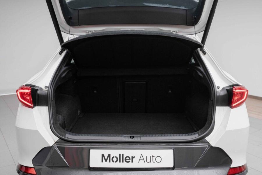 White Cupra Formentor 2024 in Peetri, with an engine capacity of 2.00 L and mileage of 154 thousand km for 24950 €, photo 14 on AUTOMOTO.COM.LV
