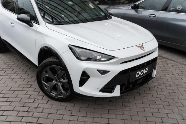 Balts Cupra Formentor 2025 Viļņa, ar dzinēja tilpumu 1.50 L un nobraukumu 14 tūkst. km par 30990 €, foto 9 vietnē AUTOMOTO.COM.LV