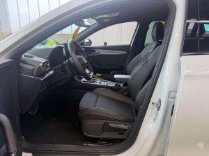Balts Cupra Formentor 2025 Viļņa, ar dzinēja tilpumu 1.50 L un nobraukumu 20 tūkst. km par 36950 €, foto 4 vietnē AUTOMOTO.COM.LV