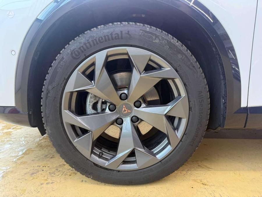 Balts Cupra Formentor 2025 Viļņa, ar dzinēja tilpumu 1.50 L un nobraukumu 20 tūkst. km par 36950 €, foto 9 vietnē AUTOMOTO.COM.LV