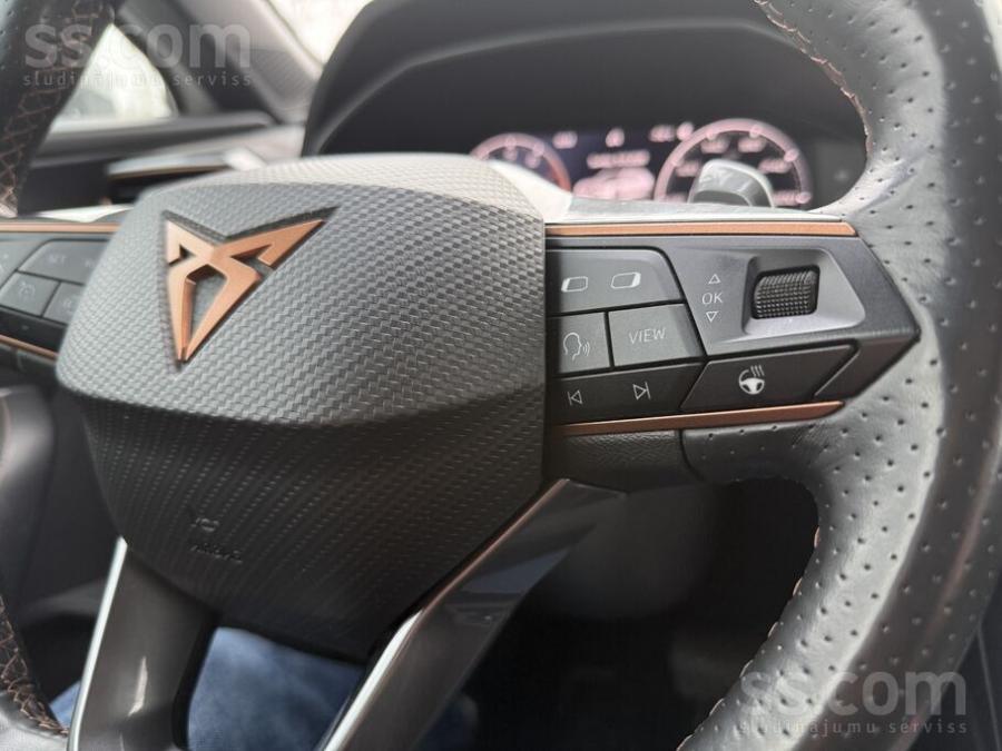 Balts Cupra Formentor 2021 Rīga, ar dzinēja tilpumu 1.50 L un nobraukumu 173 tūkst. km par 20950 €, foto 7 vietnē AUTOMOTO.COM.LV