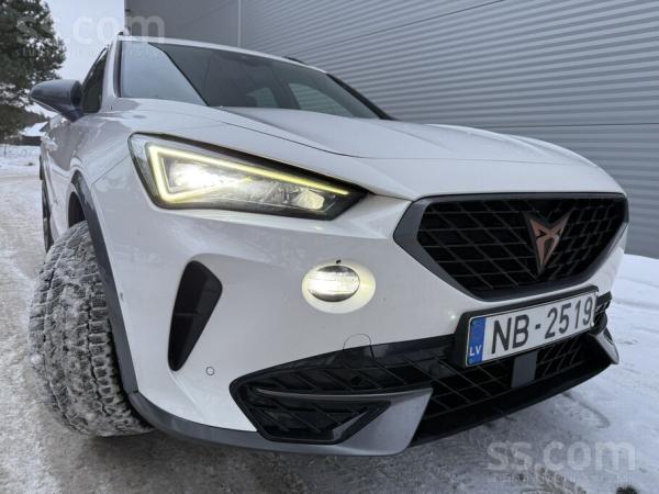 Белый Cupra Formentor 2021 в Рига, объемом двигателя 1.50 л и пробегом 173 тыс. км за 20350 €, фото 10 на AUTOMOTO.COM.LV
