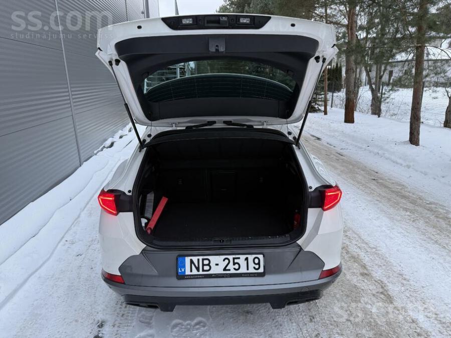 Белый Cupra Formentor 2021 в Рига, объемом двигателя 1.50 л и пробегом 173 тыс. км за 18950 €, фото 12 на AUTOMOTO.COM.LV