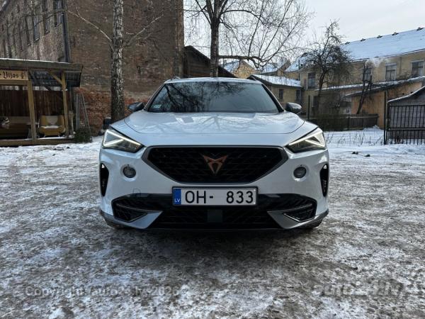 Белый Cupra Formentor 2022 в Рига, объемом двигателя 2.00 л и пробегом 81 тыс. км за 27000 €, фото 4 на AUTOMOTO.COM.LV