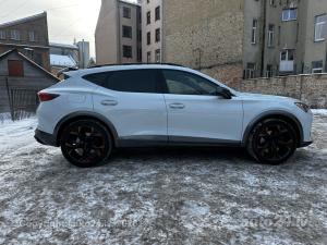 Белый Cupra Formentor 2022 в Рига, объемом двигателя 2.00 л и пробегом 81 тыс. км за 27000 €, фото 8 на AUTOMOTO.COM.LV