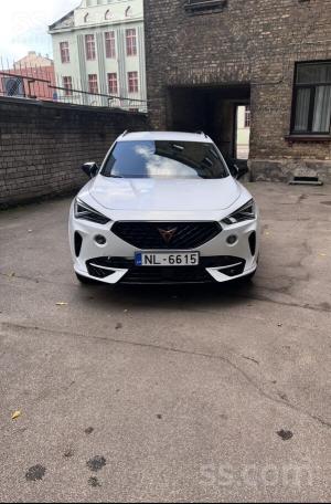 White Cupra Formentor 2023 in Riga, with an engine capacity of 2.00 L and mileage of 50 thousand km for 29000 €, photo  on AUTOMOTO.COM.LV