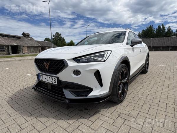 Balts Cupra Formentor 2021 Cēsis, ar dzinēja tilpumu 2.00 L un nobraukumu 86 tūkst. km par 24250 €, foto 1 vietnē AUTOMOTO.COM.LV