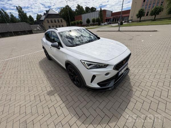 Balts Cupra Formentor 2021 Cēsis, ar dzinēja tilpumu 2.00 L un nobraukumu 86 tūkst. km par 24250 €, foto 3 vietnē AUTOMOTO.COM.LV