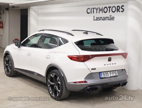 White Cupra Formentor 2021 in Tallinn, with an engine capacity of 2.00 L and mileage of 48 thousand km for 29900 €, photo 3 on AUTOMOTO.COM.LV