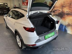 Balts Cupra Formentor 2022 Tallina, ar dzinēja tilpumu 1.50 L un nobraukumu 41 tūkst. km par 24900 €, foto 5 vietnē AUTOMOTO.COM.LV