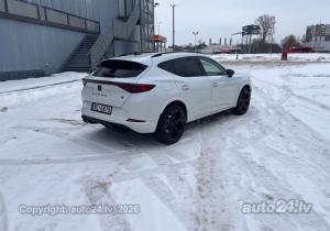 Белый Cupra Formentor 2023 в Рига, объемом двигателя 2.00 л и пробегом 46 тыс. км за 31500 €, фото 3 на AUTOMOTO.COM.LV