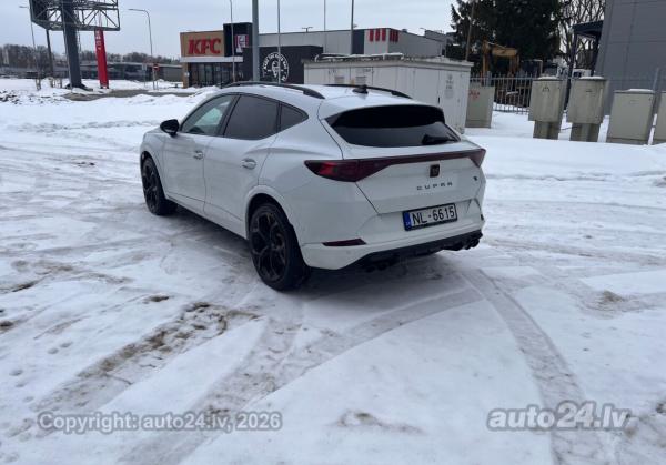 White Cupra Formentor 2023 in Riga, with an engine capacity of 2.00 L and mileage of 46 thousand km for 31500 €, photo 4 on AUTOMOTO.COM.LV