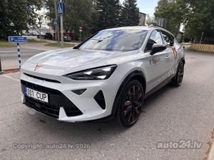 Balts Cupra Formentor 2025 Tartu, ar dzinēja tilpumu 2.00 L un nobraukumu 7 tūkst. km par 44990 €, foto  vietnē AUTOMOTO.COM.LV