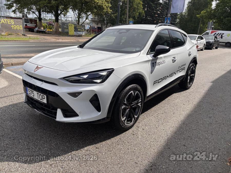 Белый Cupra Formentor 2026 в Тарту, объемом двигателя 1.50 л и пробегом 5 тыс. км за 34900 €, фото 1 на AUTOMOTO.COM.LV