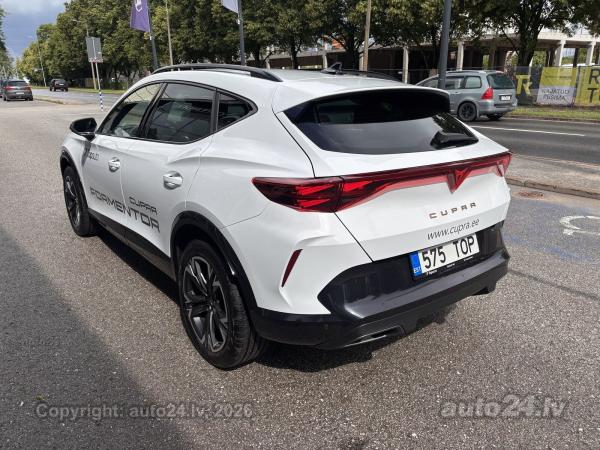 White Cupra Formentor 2026 in Tartu, with an engine capacity of 1.50 L and mileage of 5 thousand km for 34900 €, photo 3 on AUTOMOTO.COM.LV