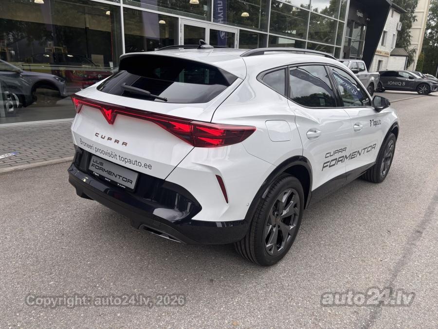 Белый Cupra Formentor 2026 в Тарту, объемом двигателя 1.50 л и пробегом 0 тыс. км за 36686 €, фото 3 на AUTOMOTO.COM.LV