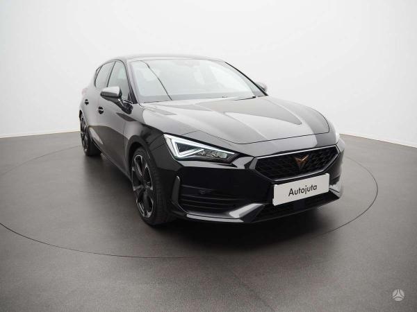 Black Cupra Leon 2021 in Vilnius, with an engine capacity of 1.40 L and mileage of 26 thousand km for 22100 €, photo 3 on AUTOMOTO.COM.LV