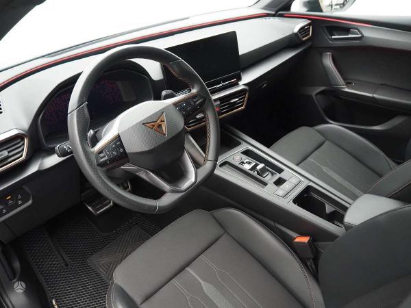 Black Cupra Leon 2021 in Vilnius, with an engine capacity of 1.40 L and mileage of 26 thousand km for 22100 €, photo 9 on AUTOMOTO.COM.LV