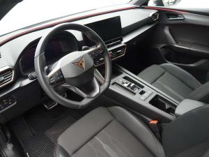 Black Cupra Leon 2021 in Vilnius, with an engine capacity of 1.40 L and mileage of 26 thousand km for 22100 €, photo 10 on AUTOMOTO.COM.LV